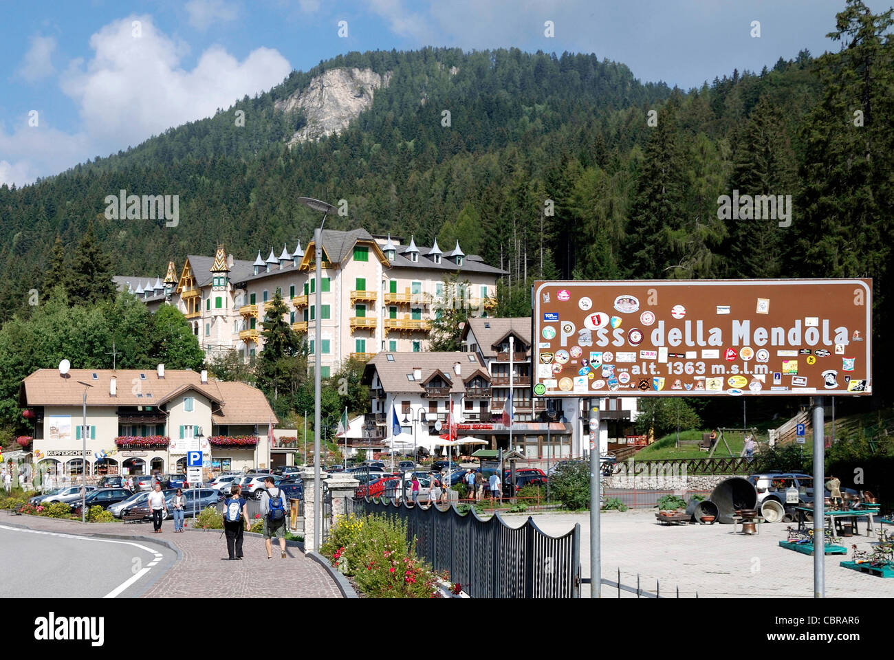 Mendola standseilbahn hi-res stock photography and images - Alamy