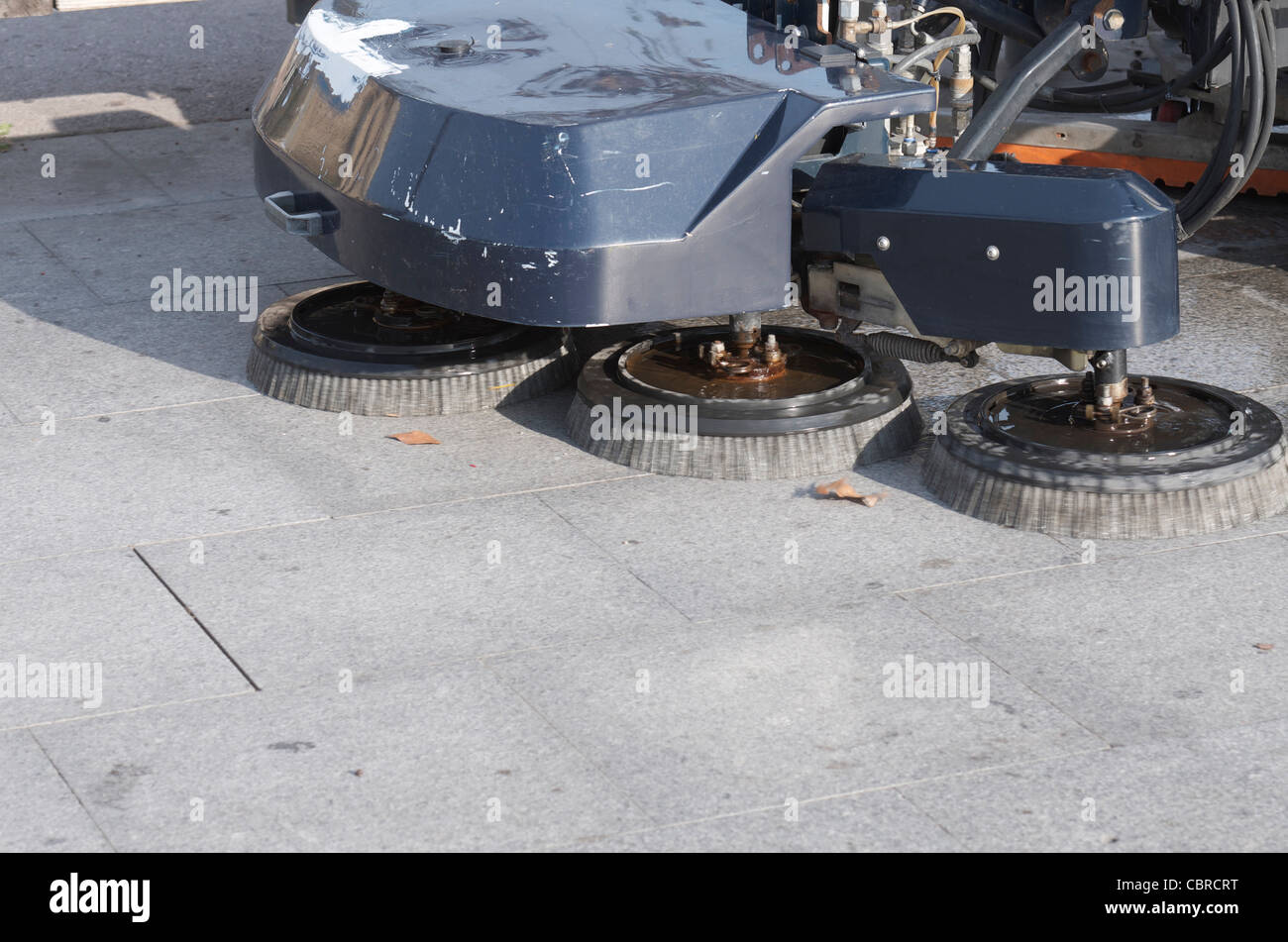 Green machine street cleaner hi-res stock photography and images - Alamy
