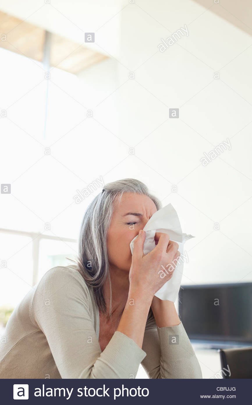 Tissue Up Nose Stock Photos & Tissue Up Nose Stock Images - Alamy