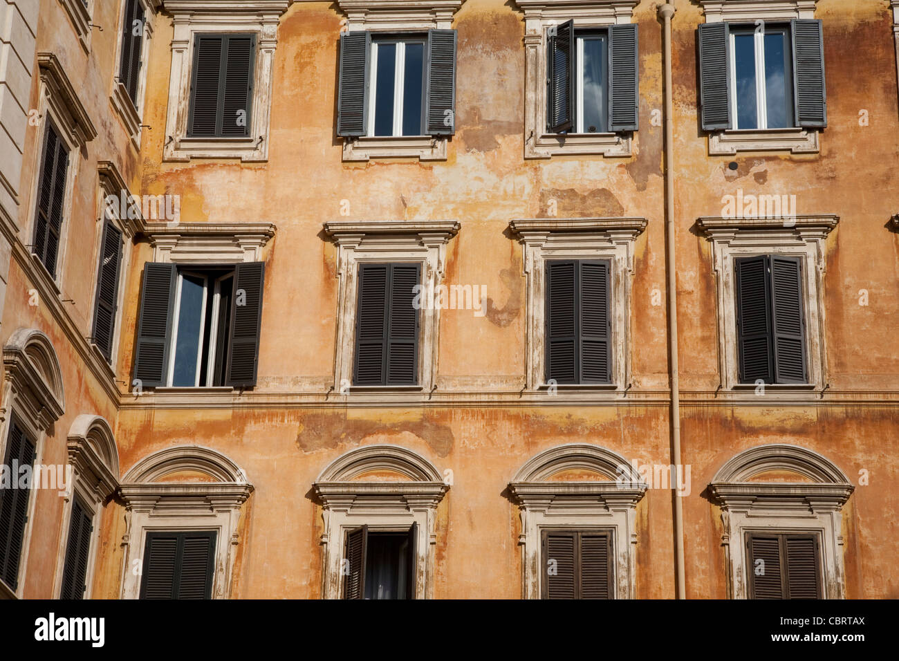 Traditional Facade in Rome, Italy Stock Photo - Alamy
