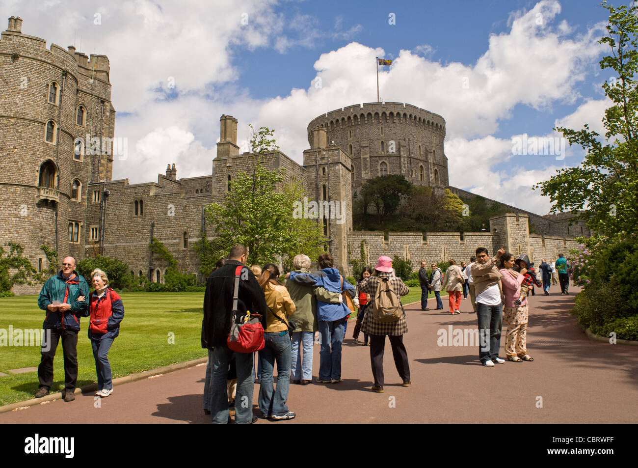 Windsor Castle, Royal Windsor, Berkshire. Tourists of many ...