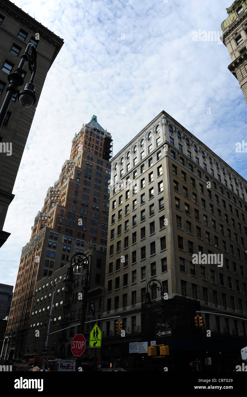 Blue sky portrait Art-Deco skyscrapers, Brooklyn Chamber of Commerce ...