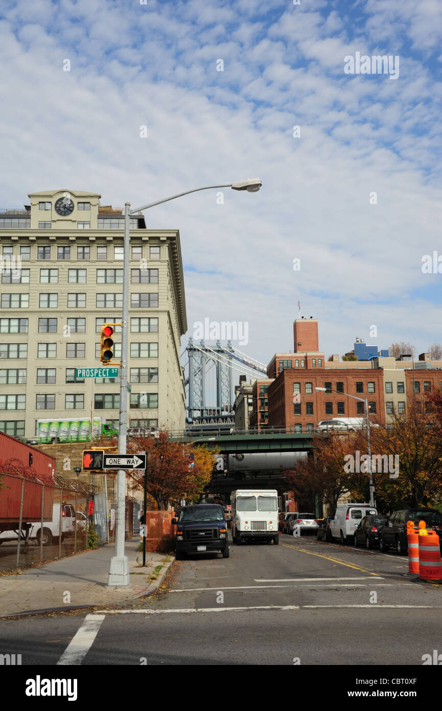 Blue sky white clouds autumn portrait, towards Manhattan Bridge ...