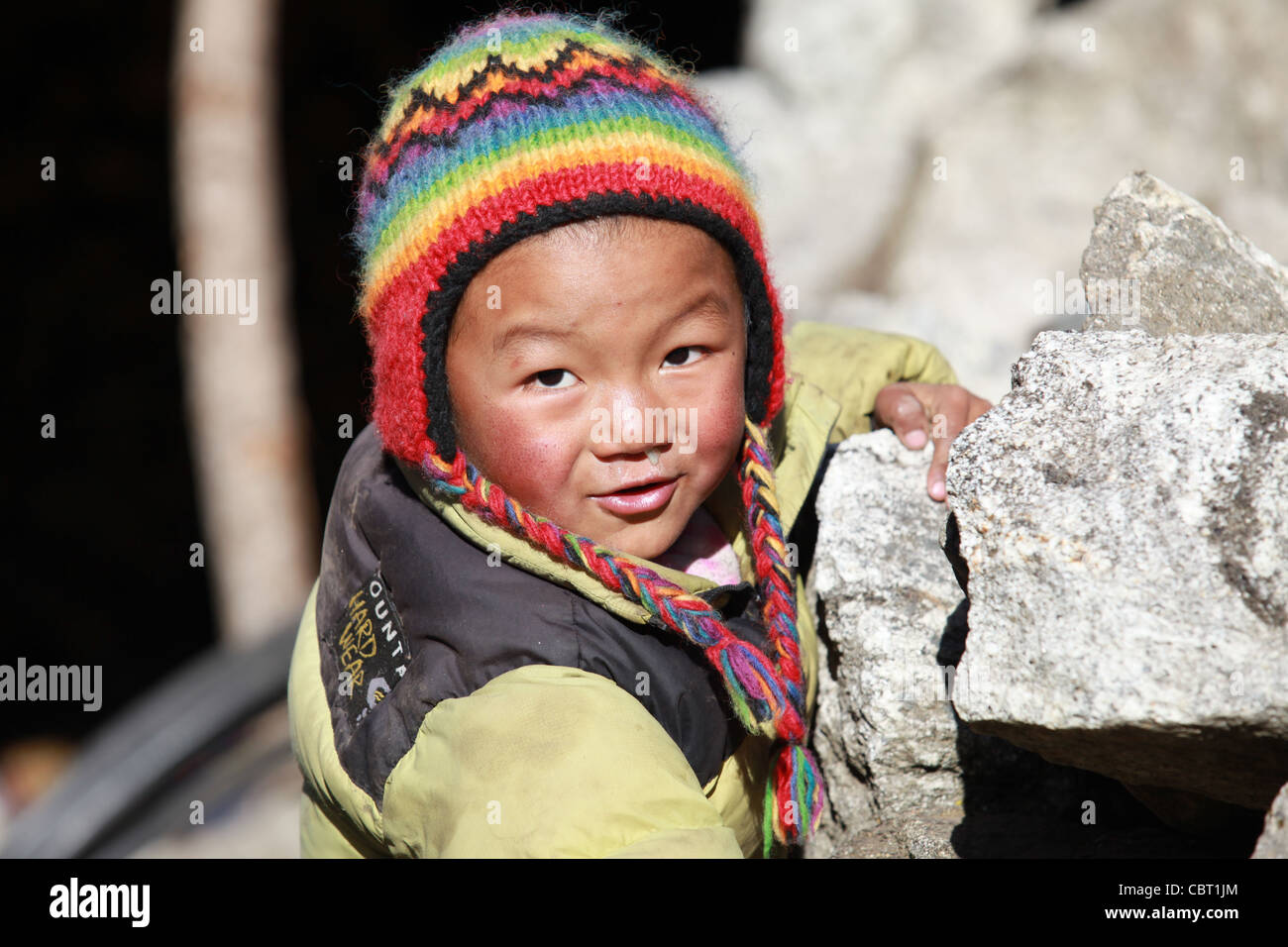 Young tibetan child Stock Photo - Alamy