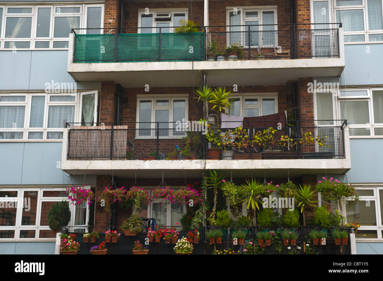 Balconies london hi-res stock photography and images - Alamy
