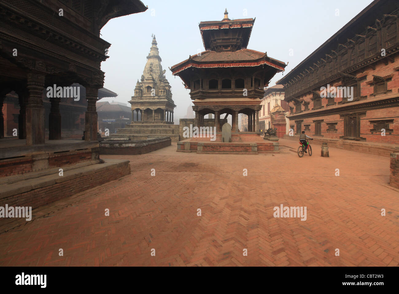 Street scene in Durbar Square in Bhaktapur, Kathmandu Stock Photo - Alamy