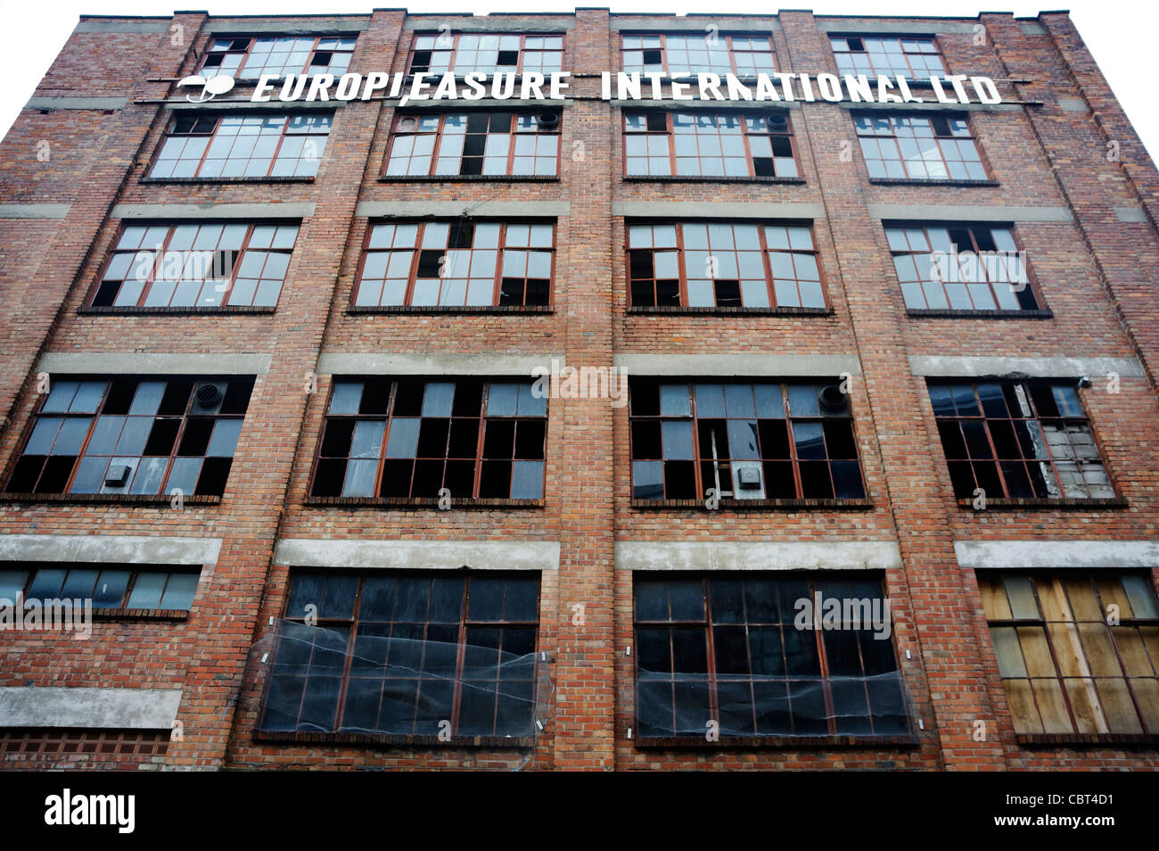 Derelict industrial building in Liverpool city centre Stock Photo - Alamy