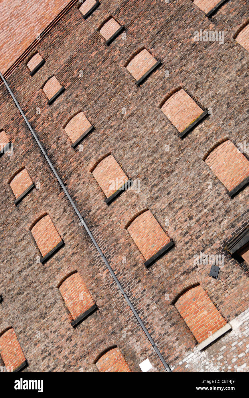 Bricked up windows hi-res stock photography and images - Alamy