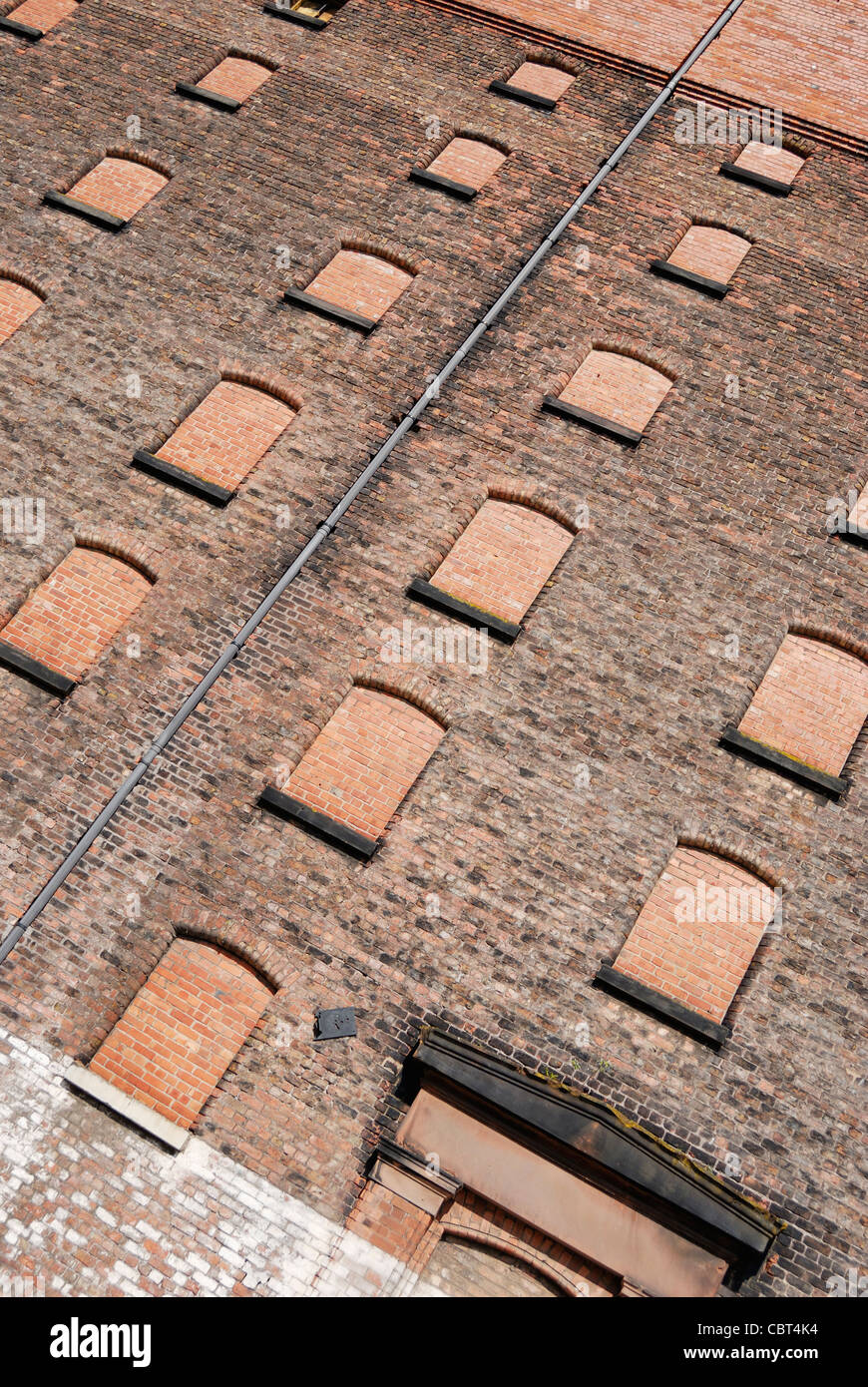 Bricked up windows hi-res stock photography and images - Alamy