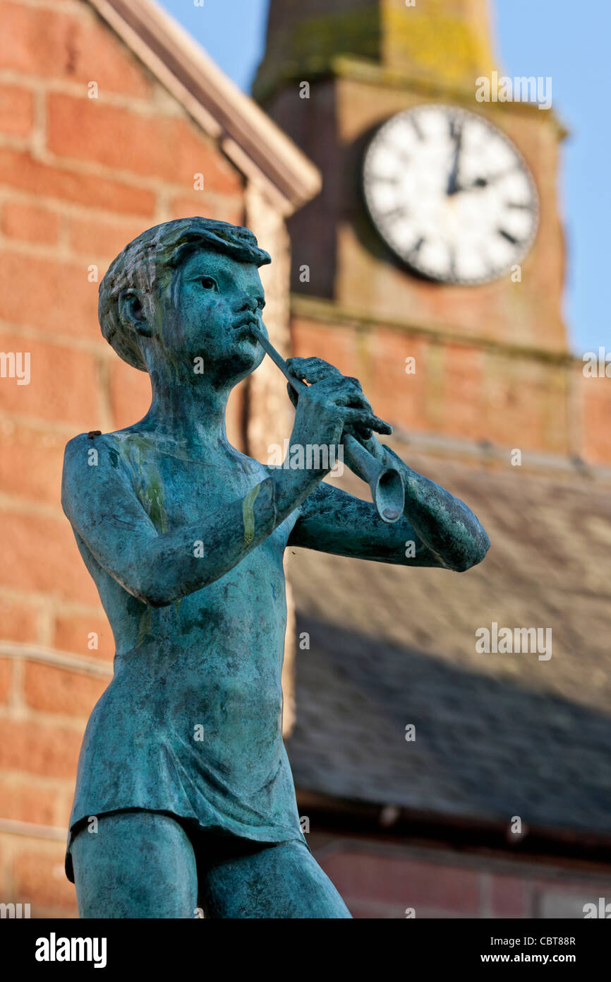 Peter pan statue hi-res stock photography and images - Alamy