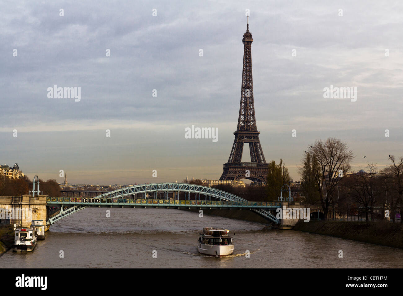 Pont Rouelle RER bridge (RER C line) with Eiffel Tower in background ...