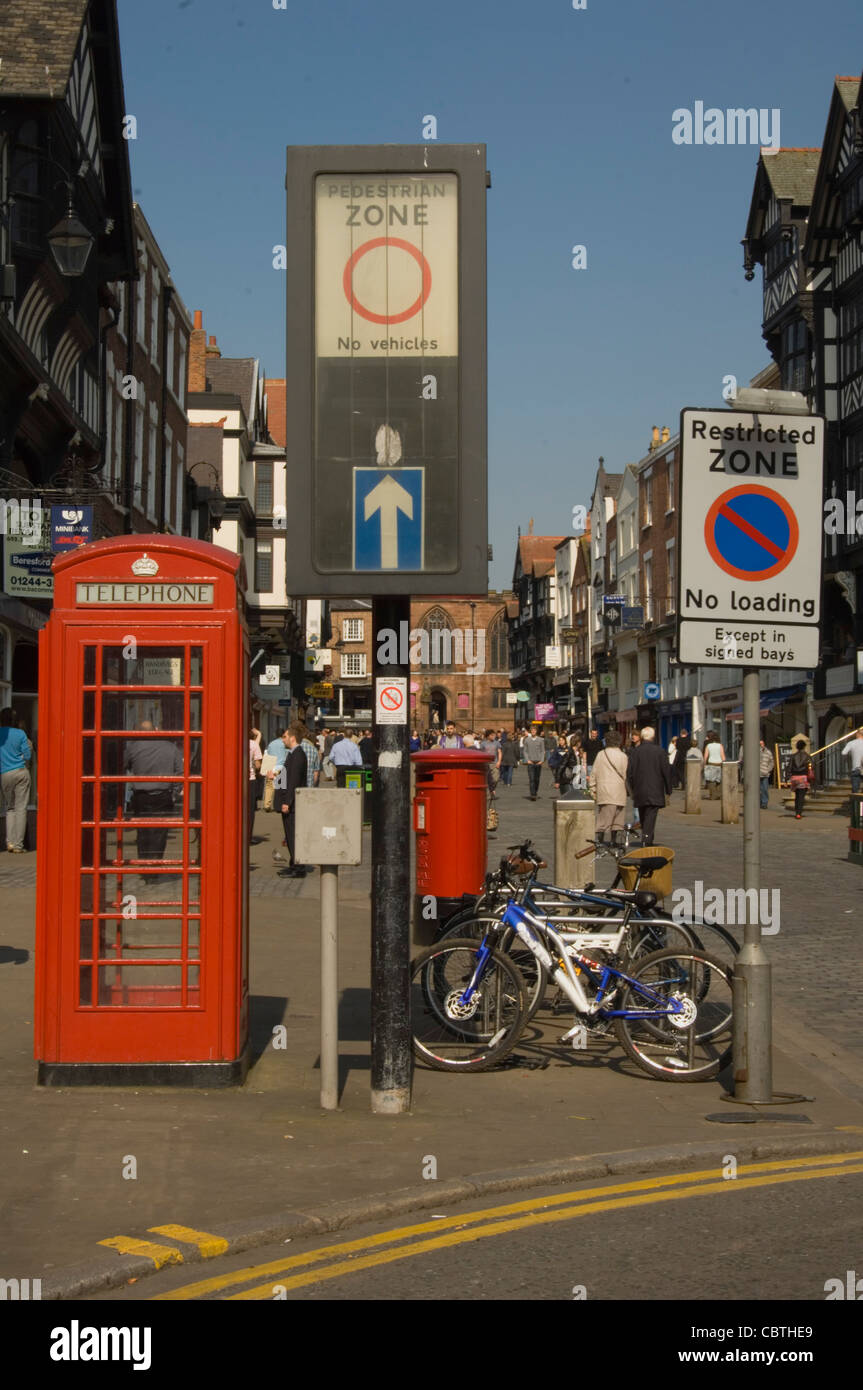 Bridge street Chester street furniture Chester telephone box Stock ...