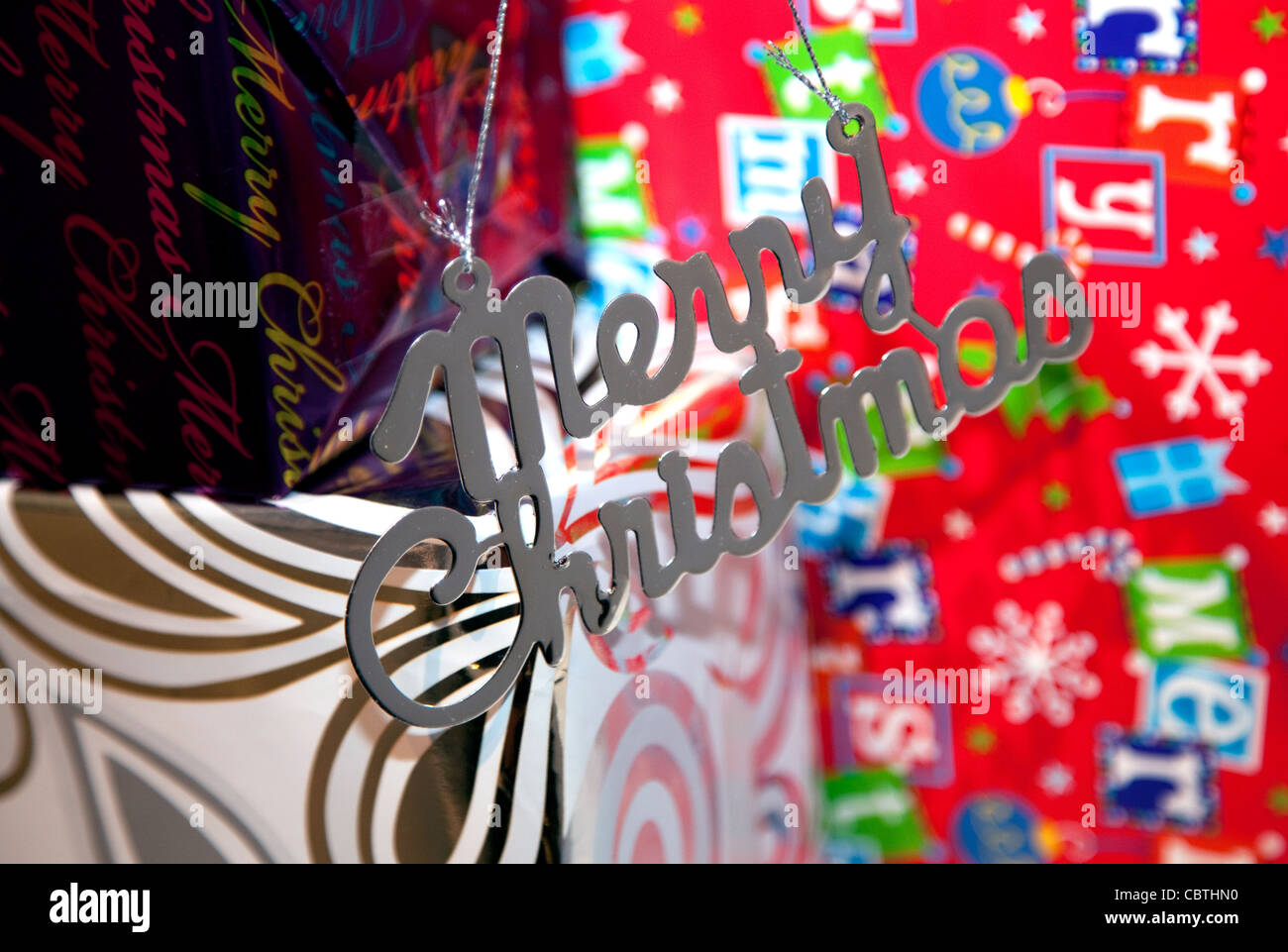 Merry Christmas sign and presents, London Stock Photo - Alamy