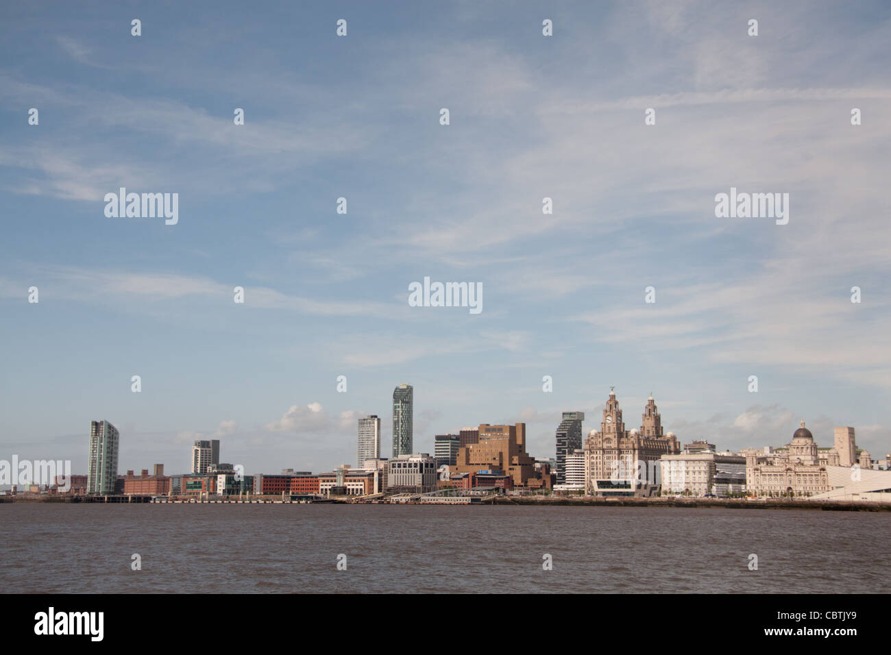 Birkenhead waterfront hi-res stock photography and images - Alamy