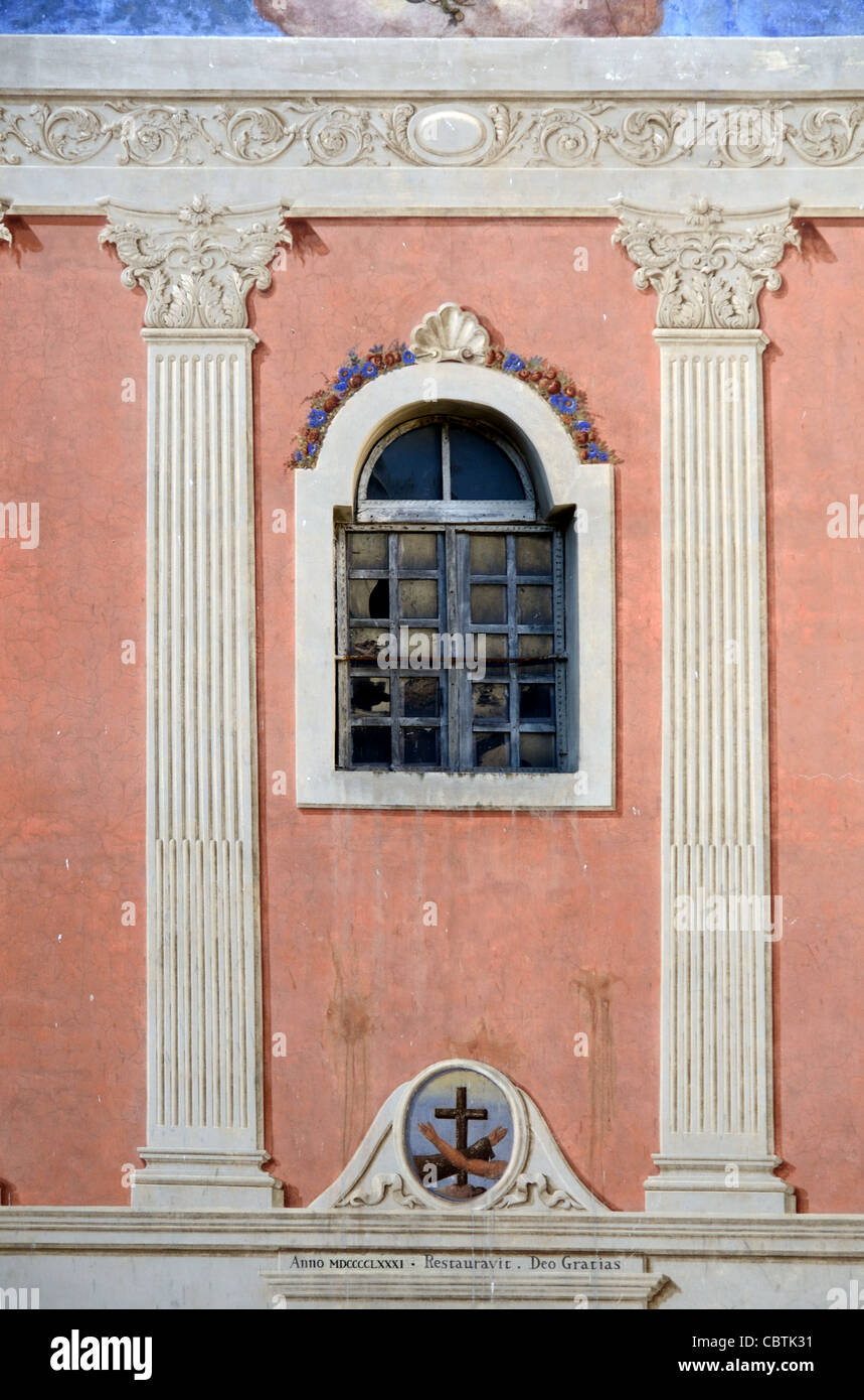 Baroque window architecture hi-res stock photography and images - Alamy