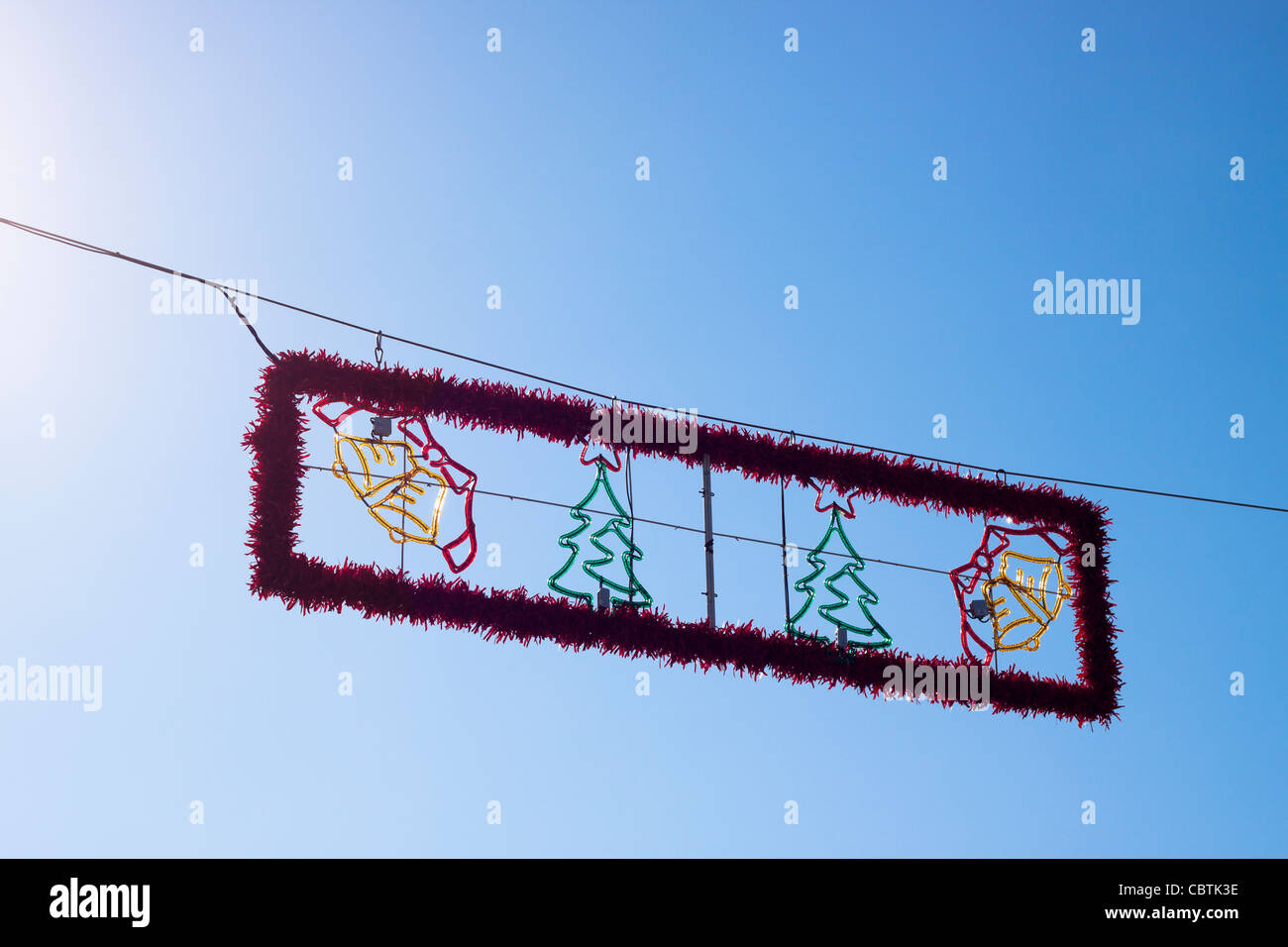 Cloudless blue sky hi-res stock photography and images - Alamy