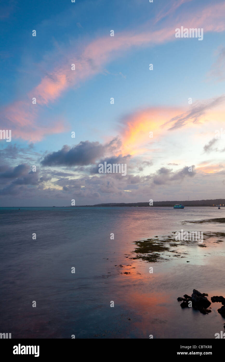 Sunset caribbean sea colombia hi-res stock photography and images - Alamy