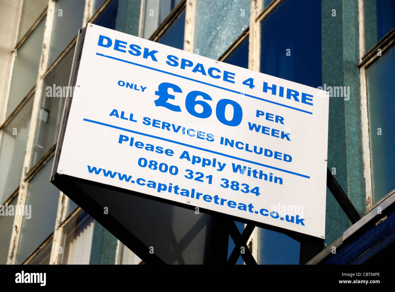 For hire sign hi-res stock photography and images - Alamy