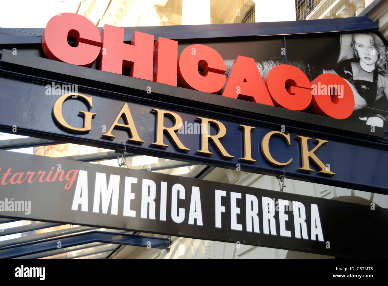Chicago musical theatre hi-res stock photography and images - Alamy