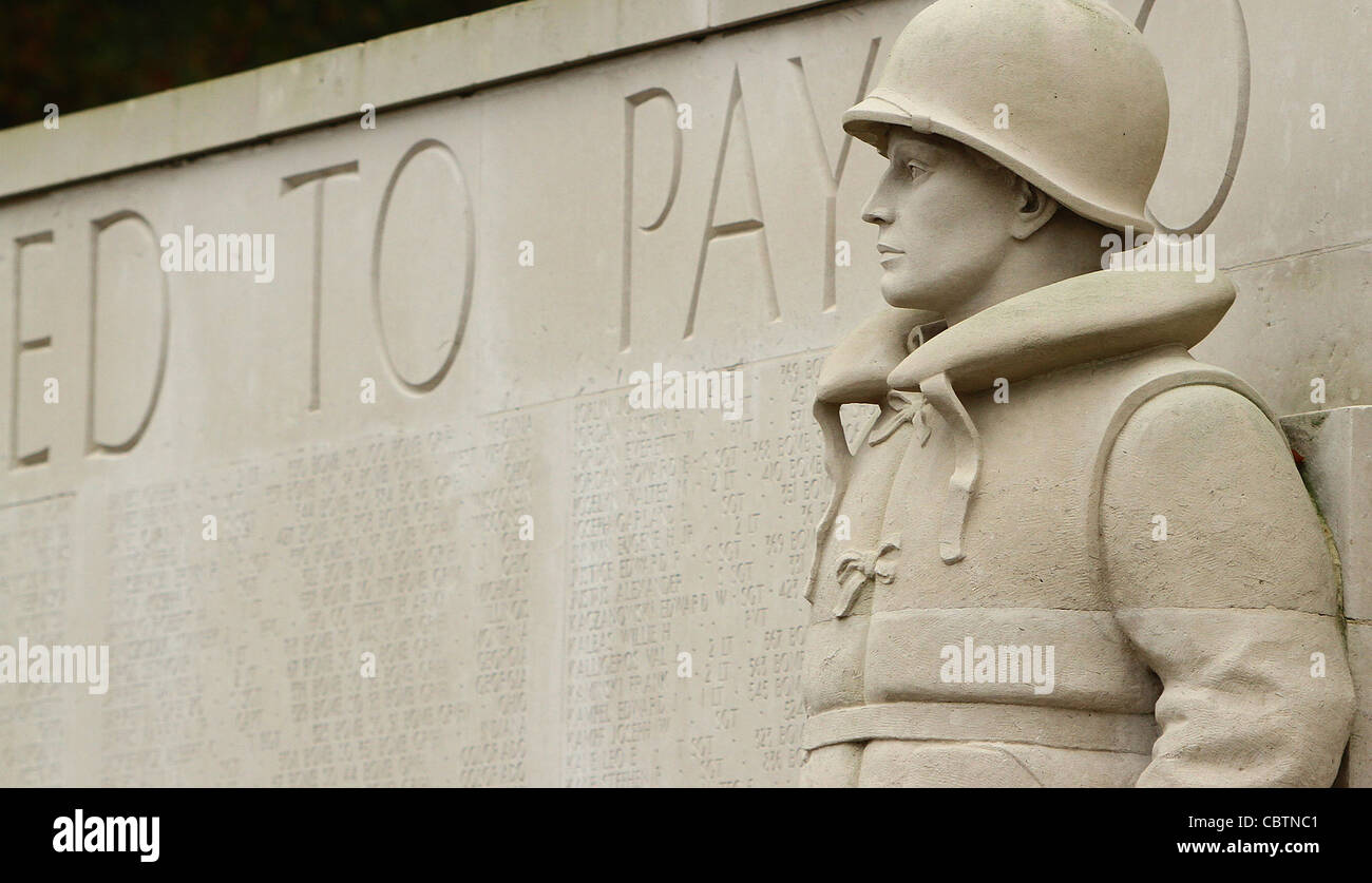 Names of war dead memorial hi-res stock photography and images - Alamy