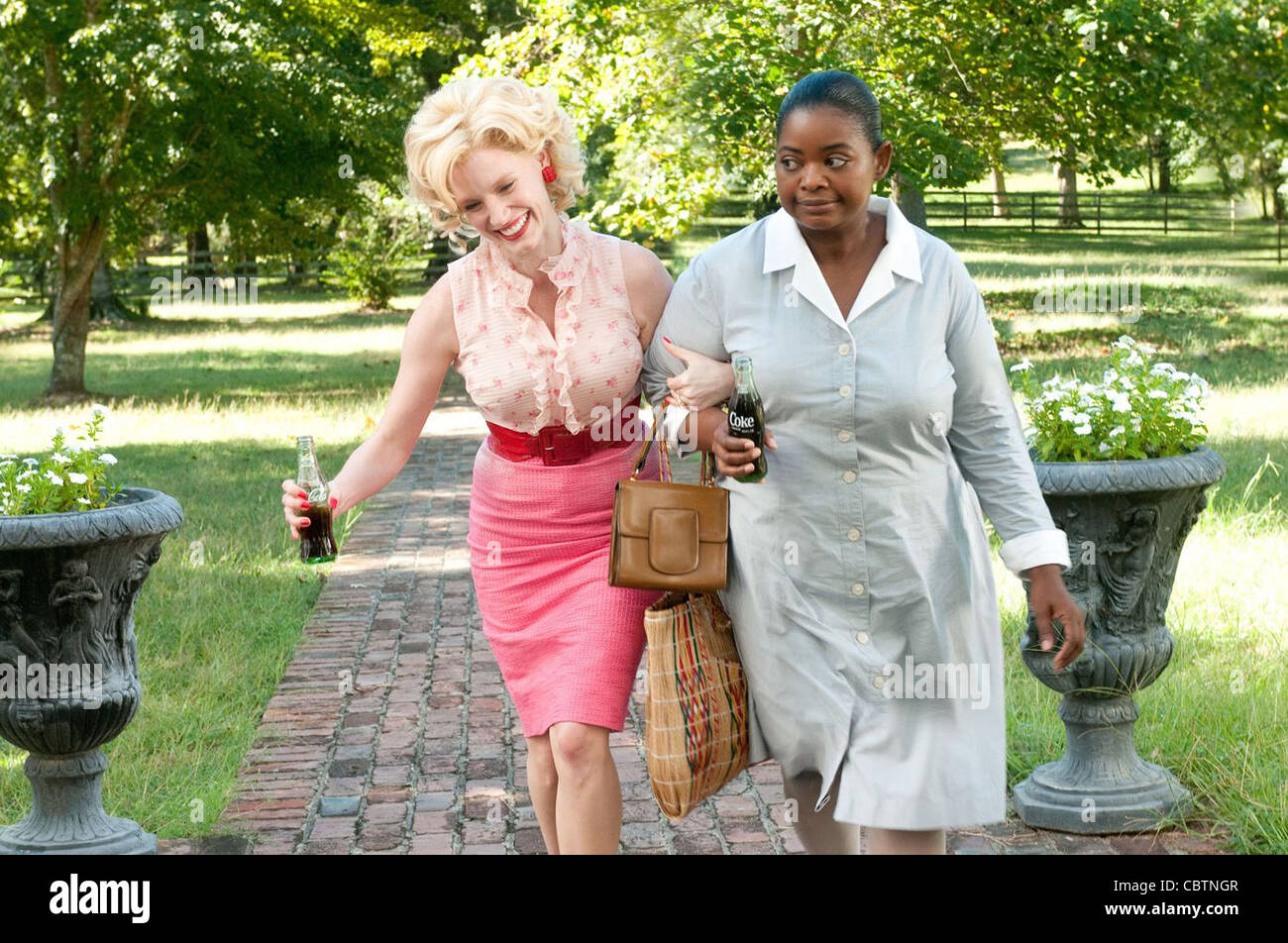 THE HELP (2011) JESSICA CHASTAIN OCTAVIA SPENCER TATE TAYLOR (DIR) 001 ...