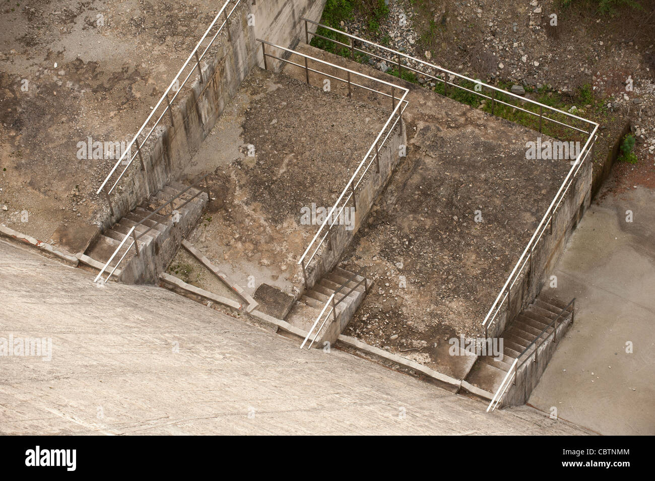 Concrete stairs at the Siurana reservoir dam, Spain Stock Photo - Alamy