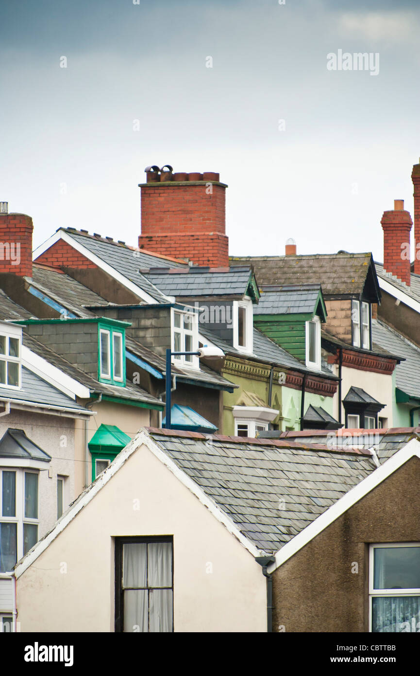The slate tiled rooftops of terraced houses, Aberystwyth Ceredigion ...