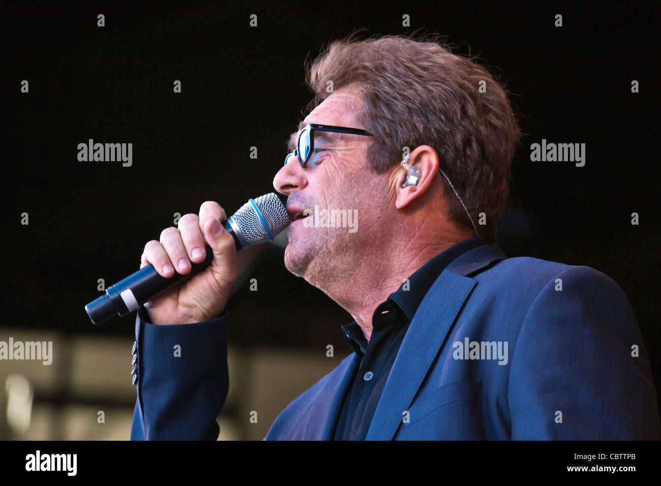 HUEY LEWIS AND THE NEWS perform SOULSVILLE on the Jimmy Lyons Stage ...