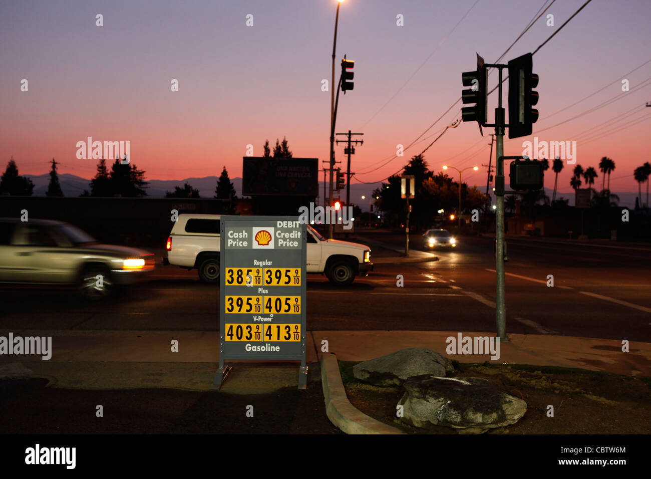 Gasoline prices hi-res stock photography and images - Alamy