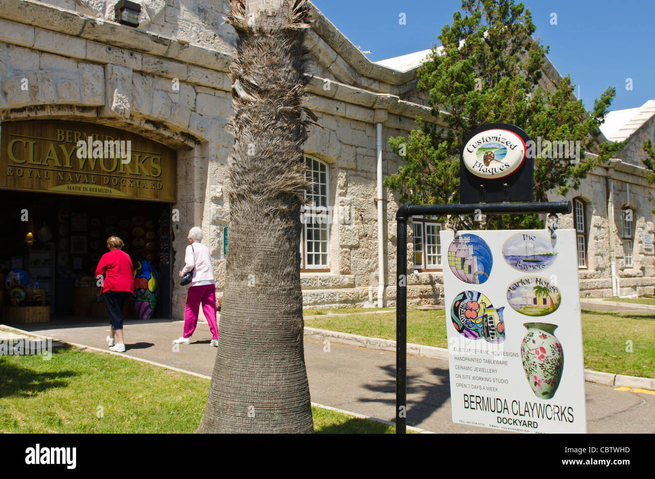 Bermuda Clayworks shop at the Royal Naval Dockyard, Bermuda Stock Photo ...