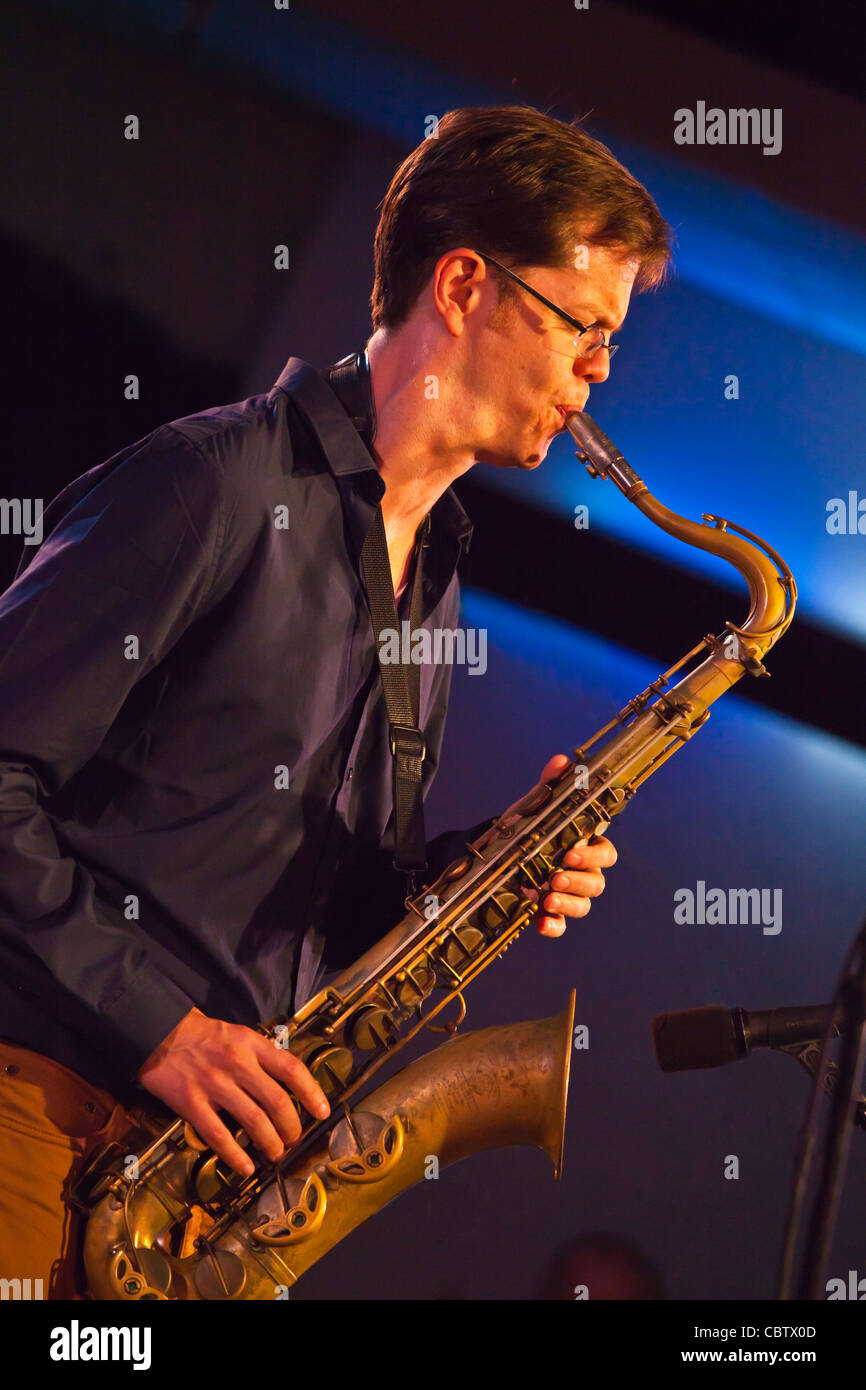 Donny mccaslin hi-res stock photography and images - Alamy