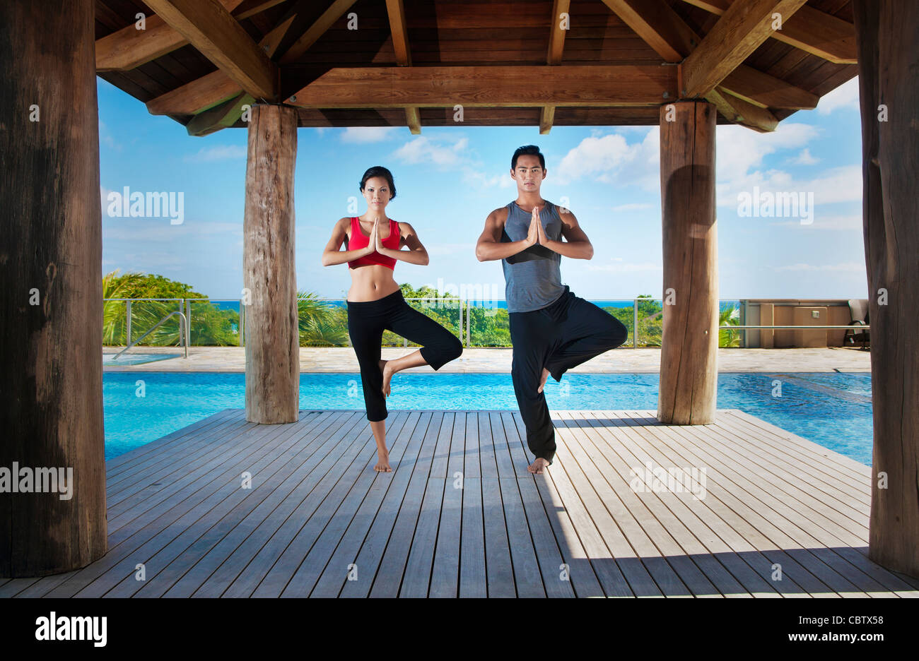 Group yoga pool hi-res stock photography and images - Alamy