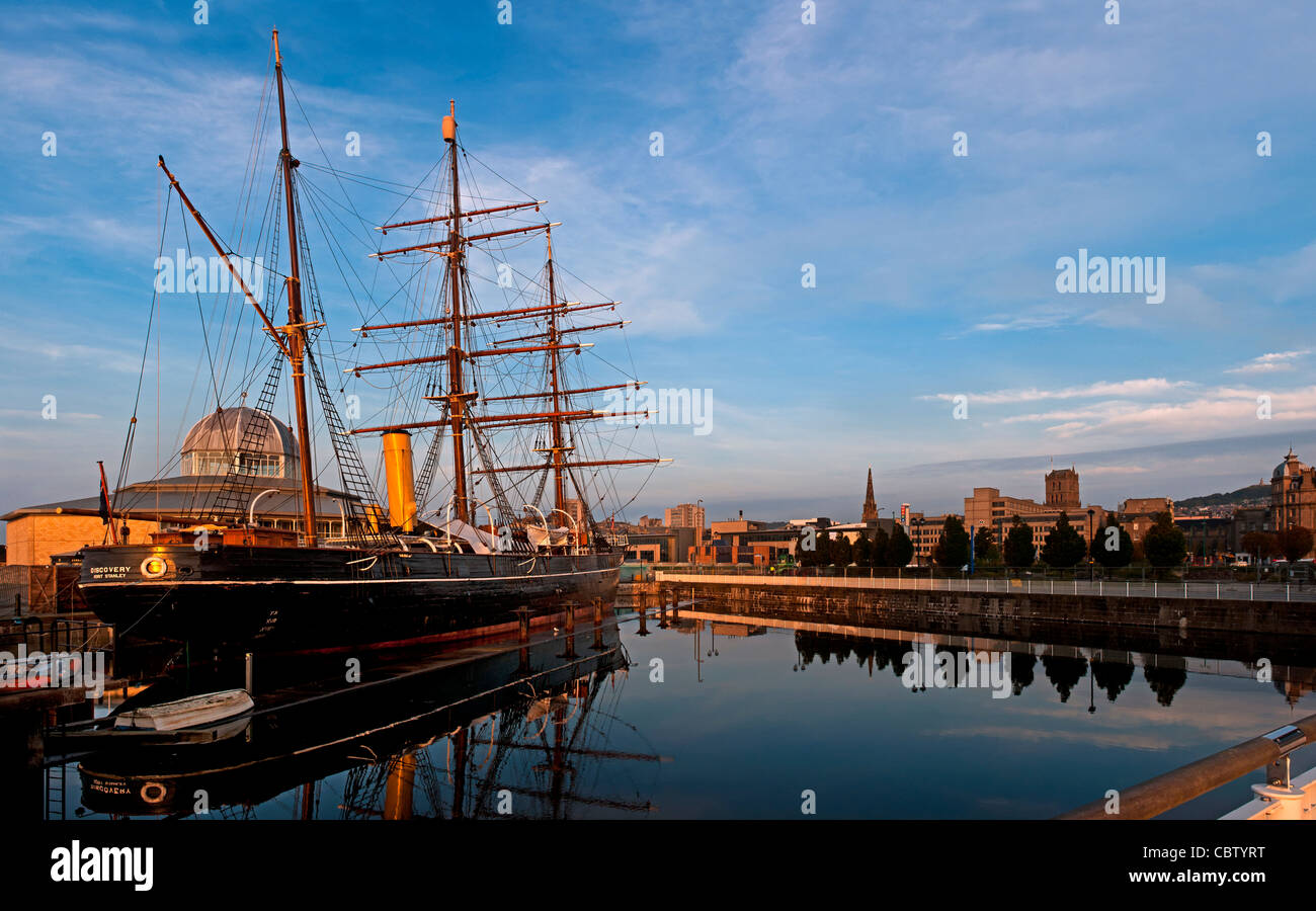 DUNDEE, SCOTLAND, UK - SEPTEMBER 28, 2011: RRS Discovery at Discovery ...
