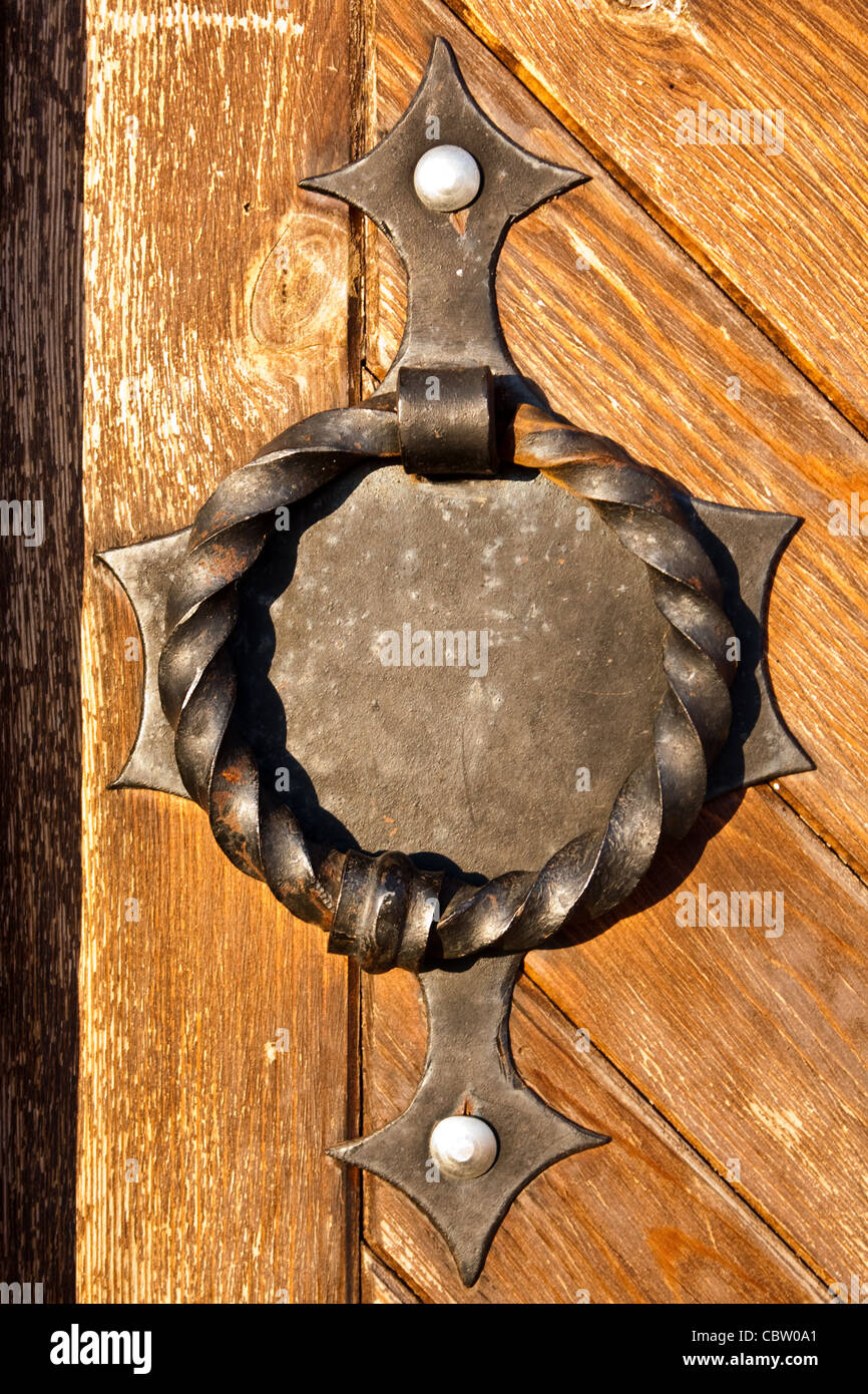 Ornate hinge church door hi-res stock photography and images - Alamy