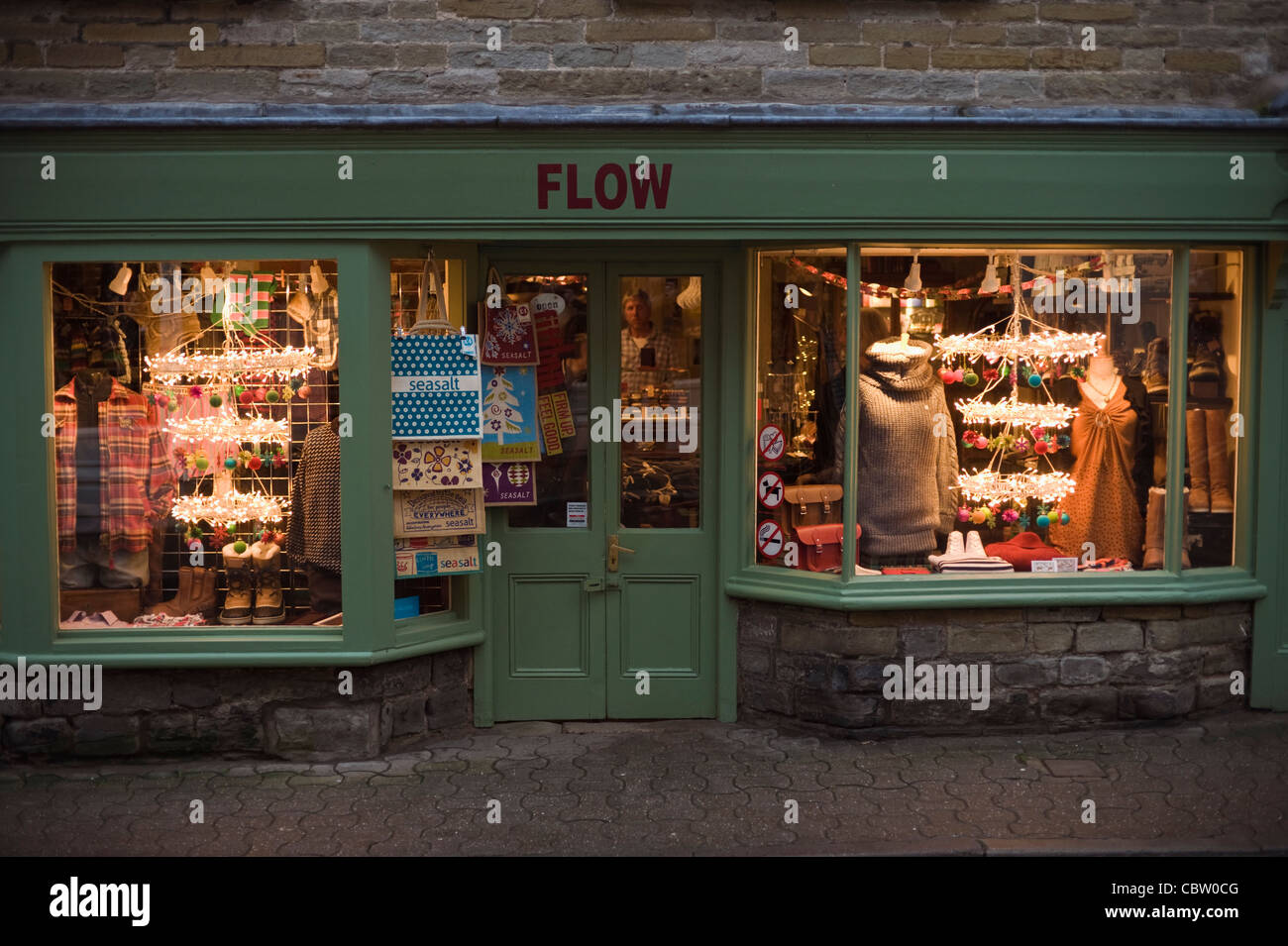 Christmas window display in Flow clothes fashion shop Hay-on-Wye Powys ...