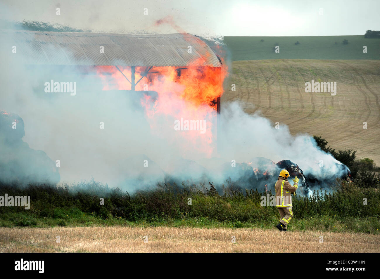 Straw fire hi-res stock photography and images - Alamy