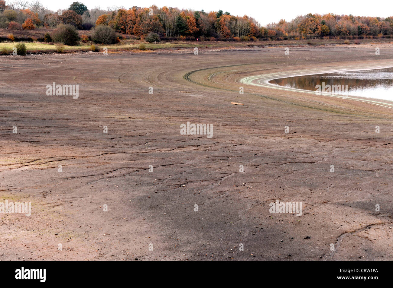 Low water levels at Arlington reservoir, East Sussex Stock Photo - Alamy