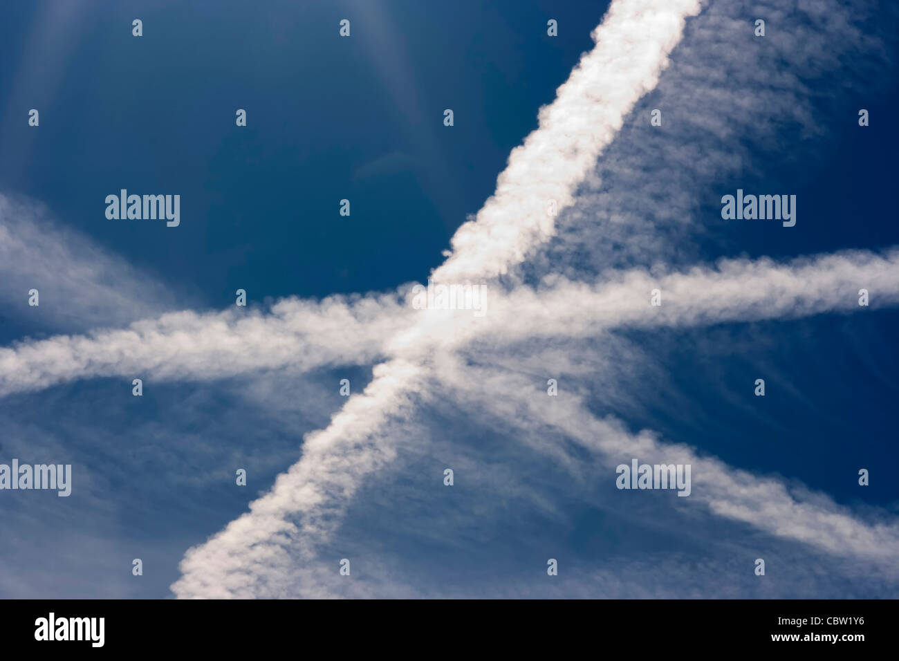 Vapour condensation trail hi-res stock photography and images - Alamy