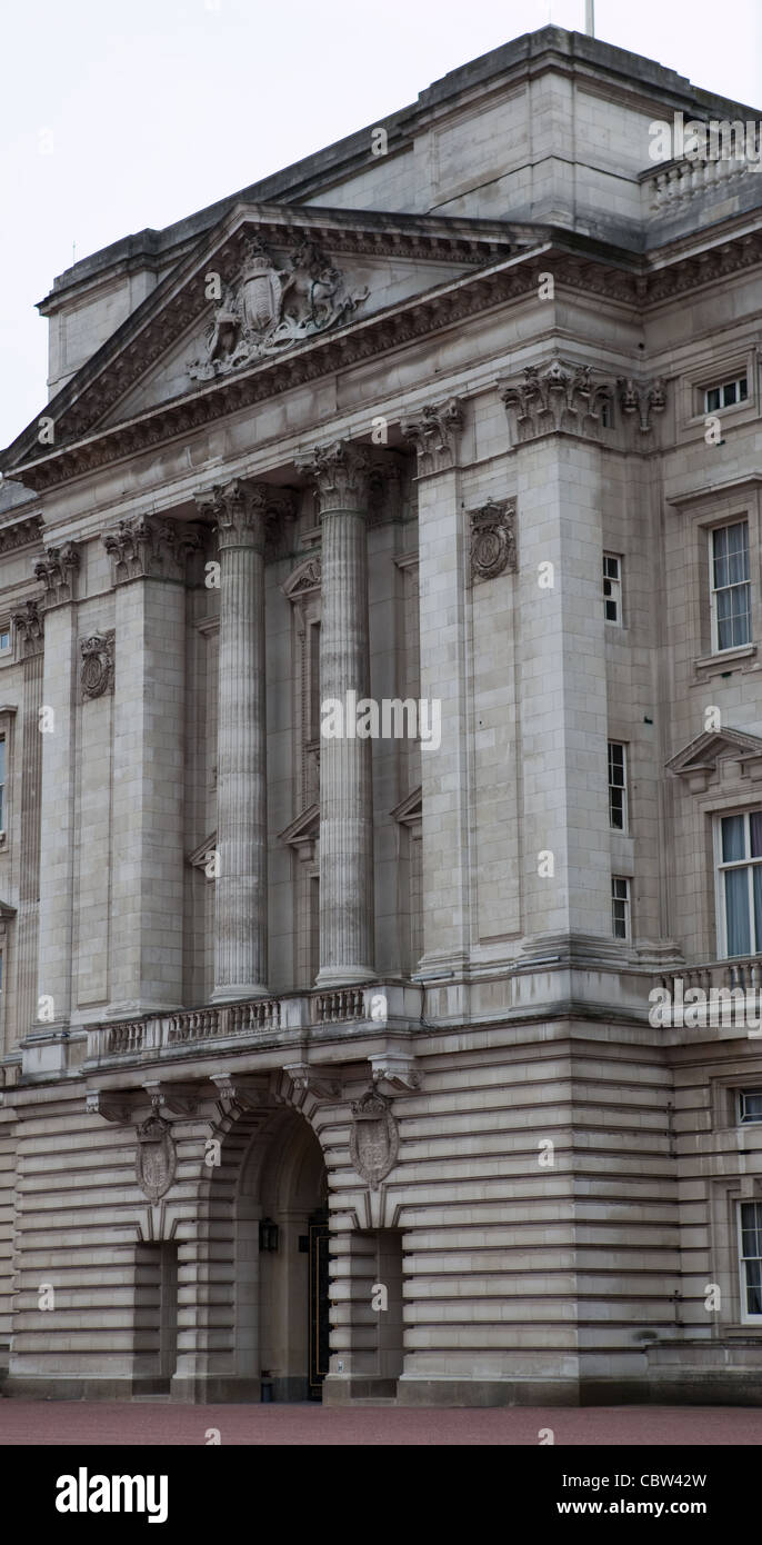 Buckingham palace royal apartments hi-res stock photography and images ...