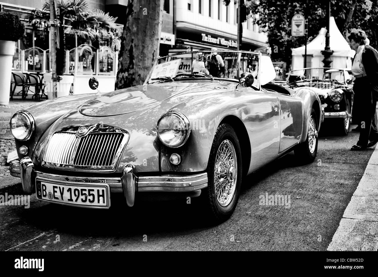 Mga sports car hi-res stock photography and images - Alamy