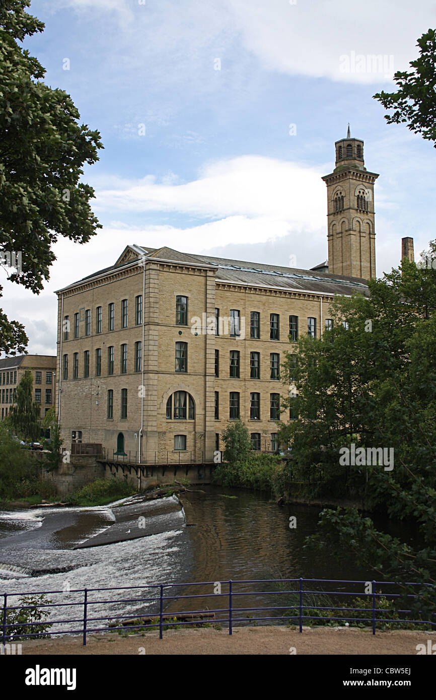 Saltaire, Industrial model village, West Yorkshire Stock Photo - Alamy