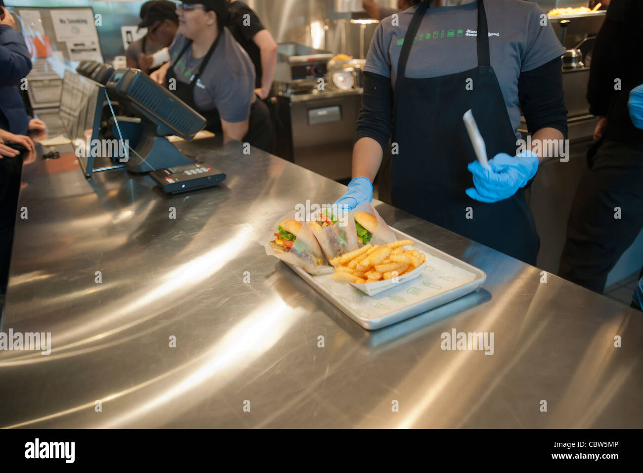 Orders to be picked up at the grand opening of the Shake Shack in ...