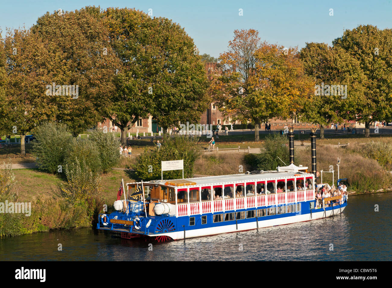 Thames steamer hi-res stock photography and images - Alamy