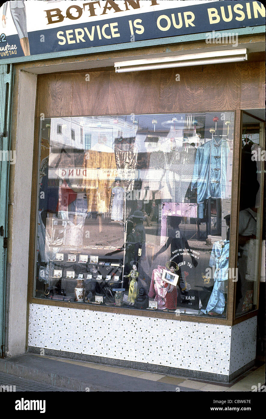 shop window in the 4th Infantry Division's area of operations vietnam ...
