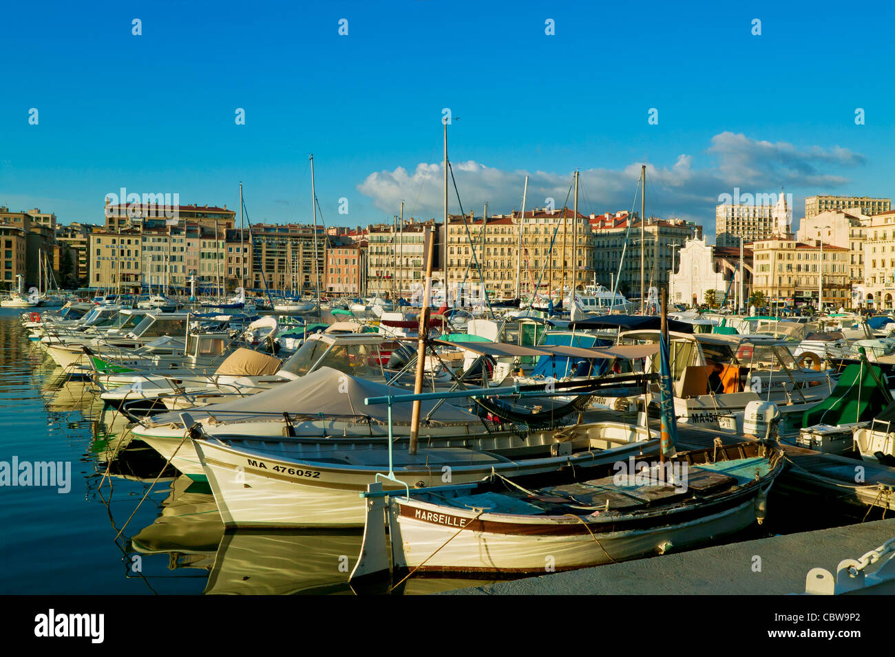 Harbour marseille hi-res stock photography and images - Alamy