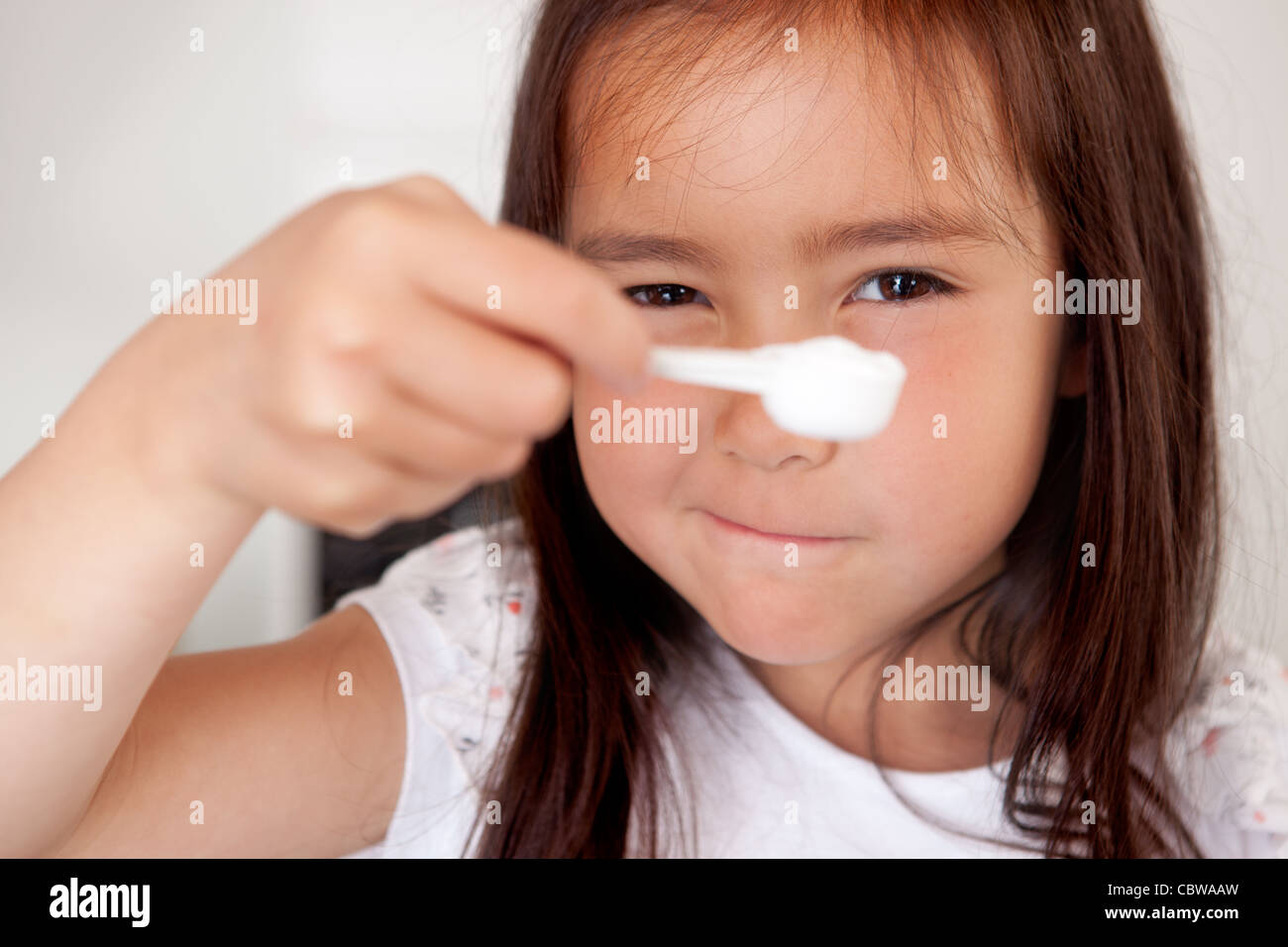 Eye level young High Resolution Stock Photography and Images - Alamy