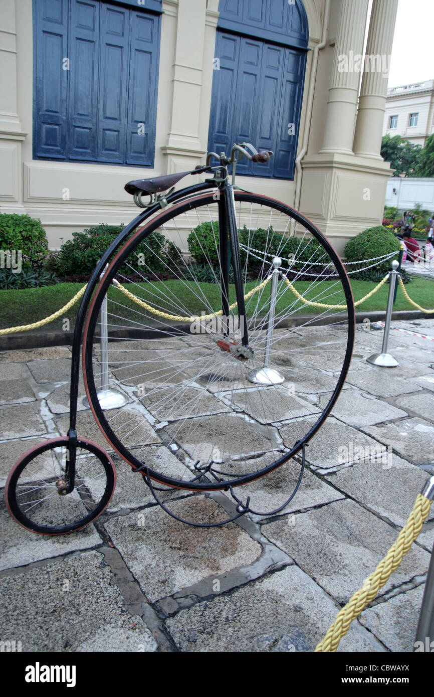 Penny farthing bicycle hi-res stock photography and images - Alamy