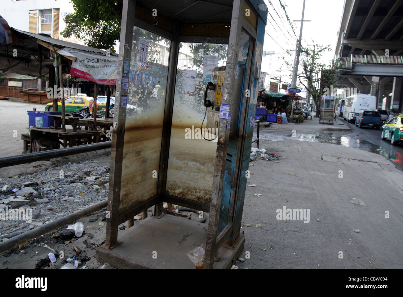 Damaged telephone box hi-res stock photography and images - Alamy