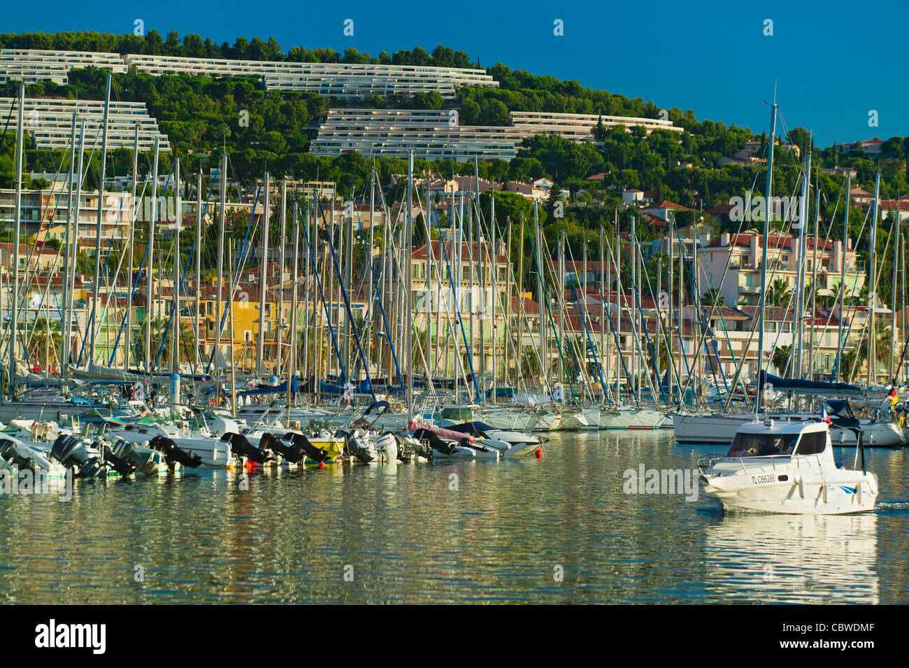 Bandol france hi-res stock photography and images - Alamy