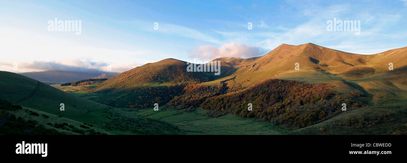 Range massif hi-res stock photography and images - Alamy